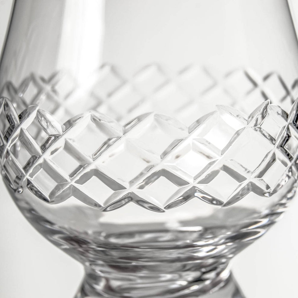 Diamond Scotch Whiskey Glencairn Glass – 6.75 oz – The Seasoned Olive